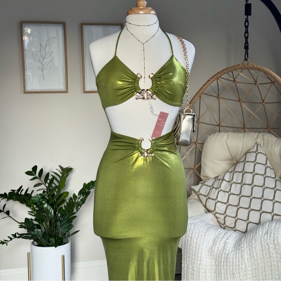 Miss Lola | Dresses | Nwt Syani Metallic Maxi Dress Green Size S Miss ...